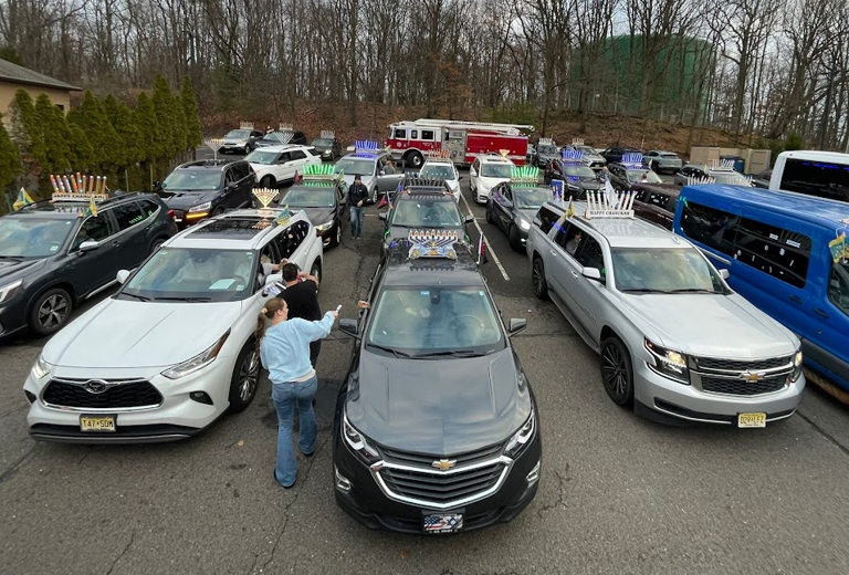 Santa sightings, holiday farm fun, and more things to do this weekend ...