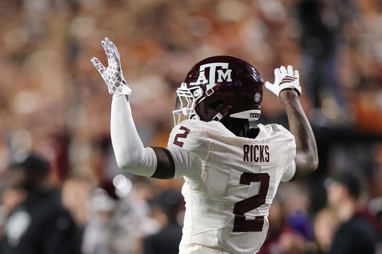 Texas A&M CB Dezz Ricks to return to College Station for 2026 season