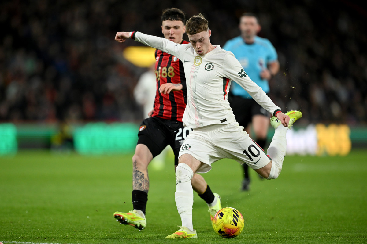 Why is Cole Palmer not playing tonight for Chelsea vs Atalanta?