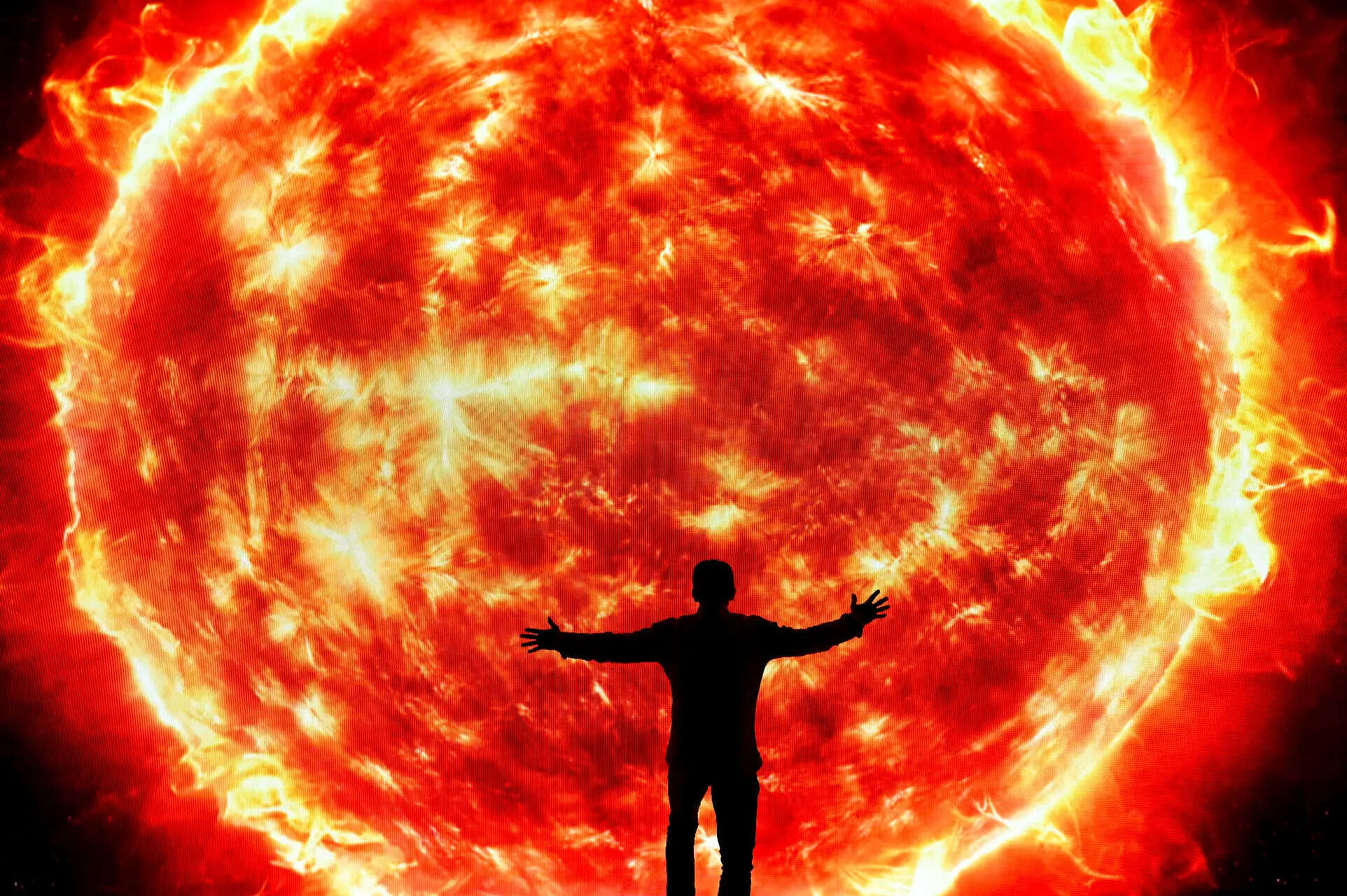 Sunspot the size of a giant: Scientists say it could rival history’s ...