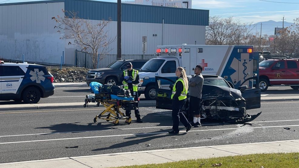Multi-vehicle crash closes southbound Kietzke lanes between Kuenzli and 2nd