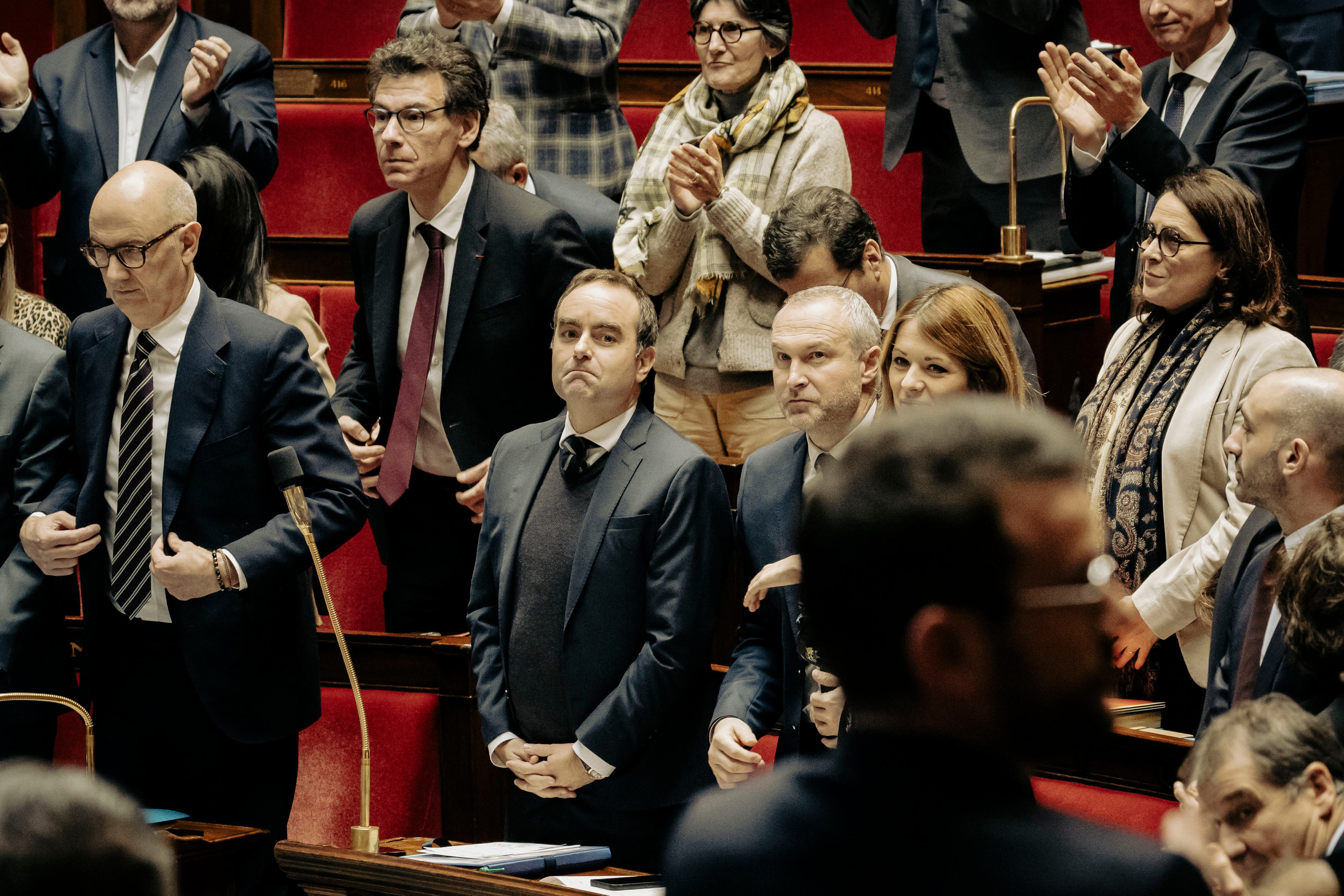 Adoption du budget de la Sécu : Sébastien Lecornu salue une « majorité ...