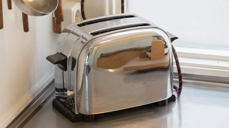 Your grandma's toaster is still kicking. So why has your shiny new one ...