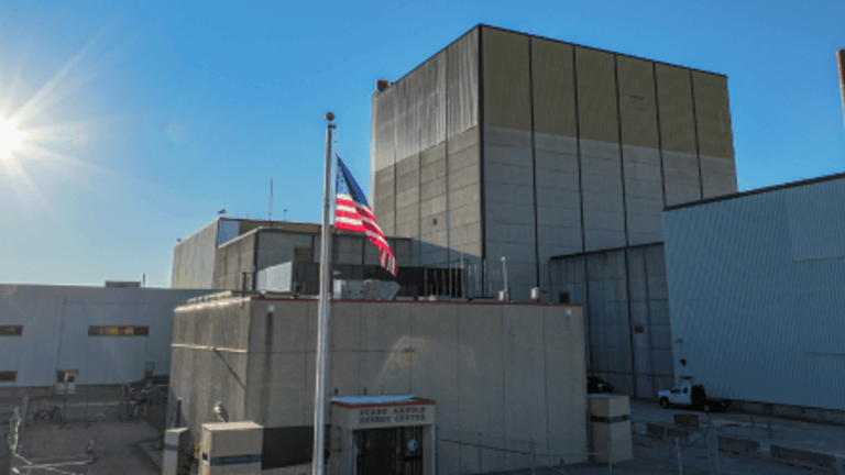 Reynolds creates Iowa Nuclear Energy Task Force