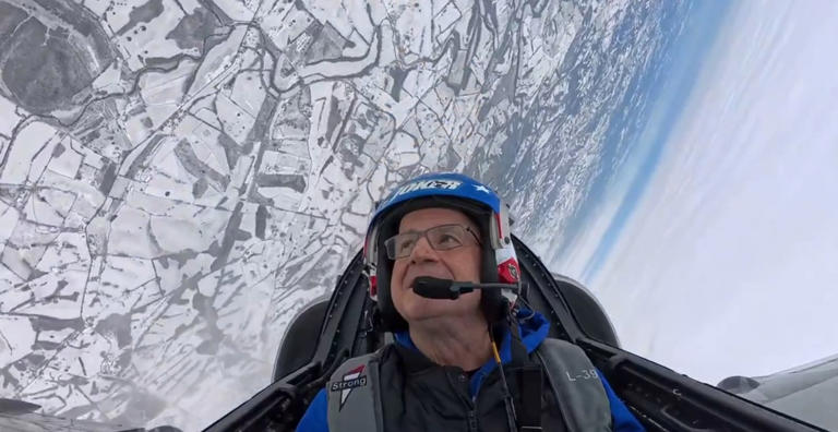 Craig Skinner flies a jet to remind BBN to buy tickets for Kentucky VB ...
