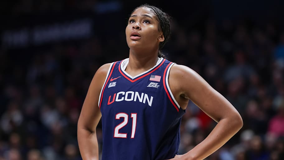 Predicting when every undefeated NCAAW team in the top 25 will take ...