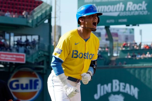 Angels acquire infielder Grissom from Red Sox for prospect