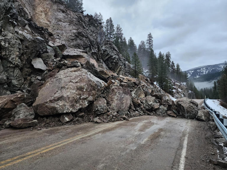 Major rockslide closes State Highway 21 near Stanley
