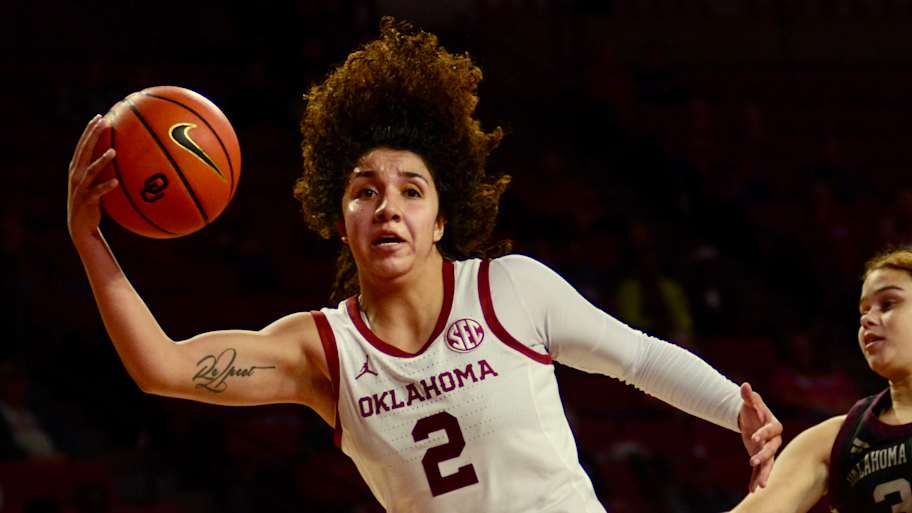 Oklahoma G Aaliyah Chavez takes the hat trick of SEC honors