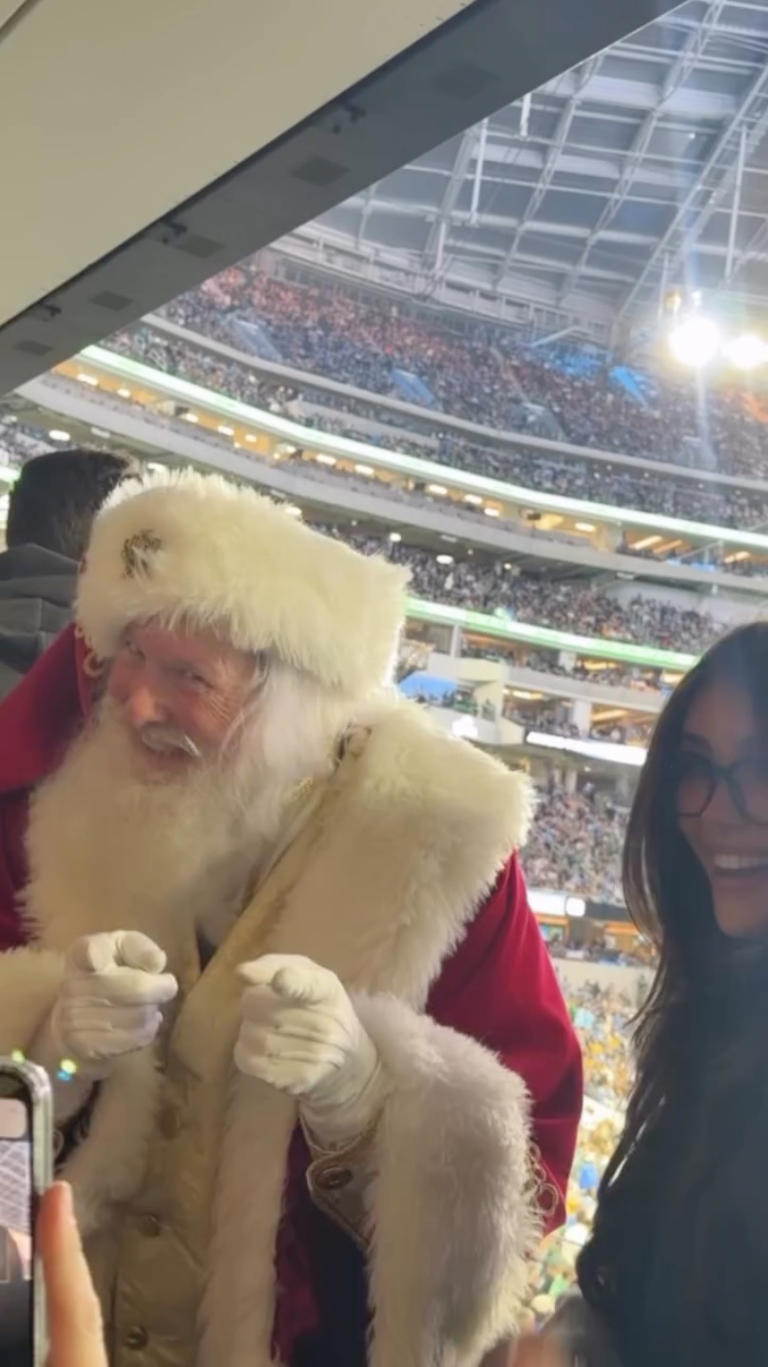 Madison Beer brings mom and brother to boyfriend Justin Herbert’s ...