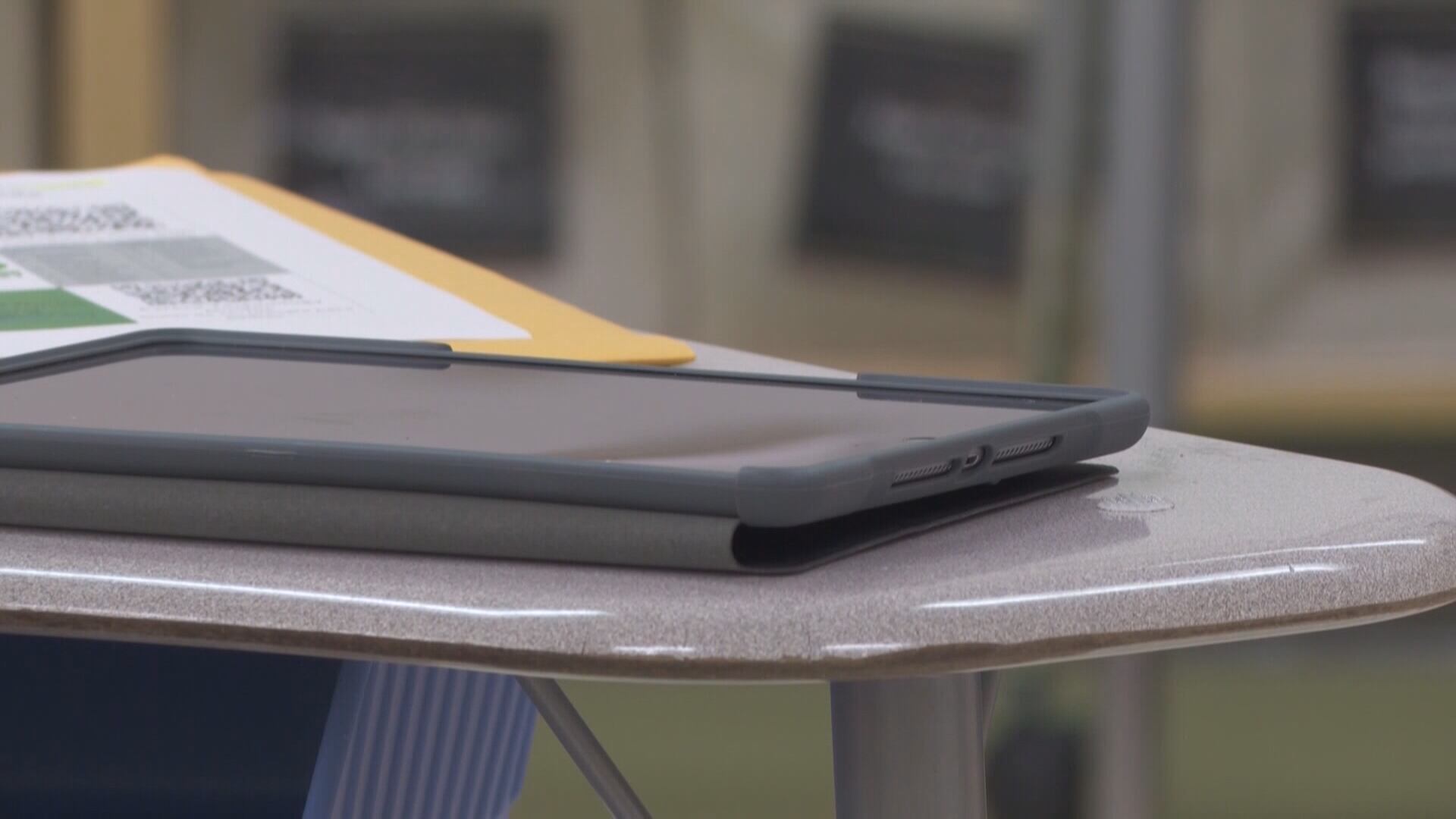 Charleston County School District developing policy for AI in schools