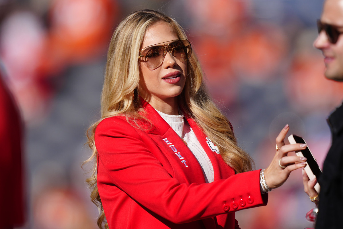 Chiefs heiress Gracie Hunt lands new job amid NFL season