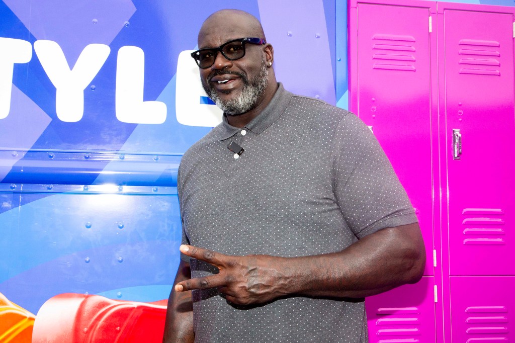 Shaq shuts down blog that runs with photo of NBA great and friend’s wife