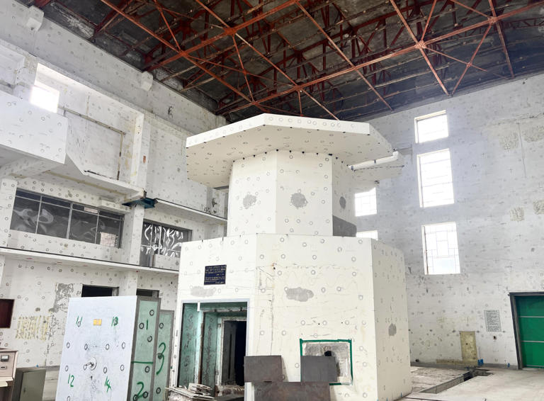 TRIGA Mark-II reactor building demolition, preserving core
