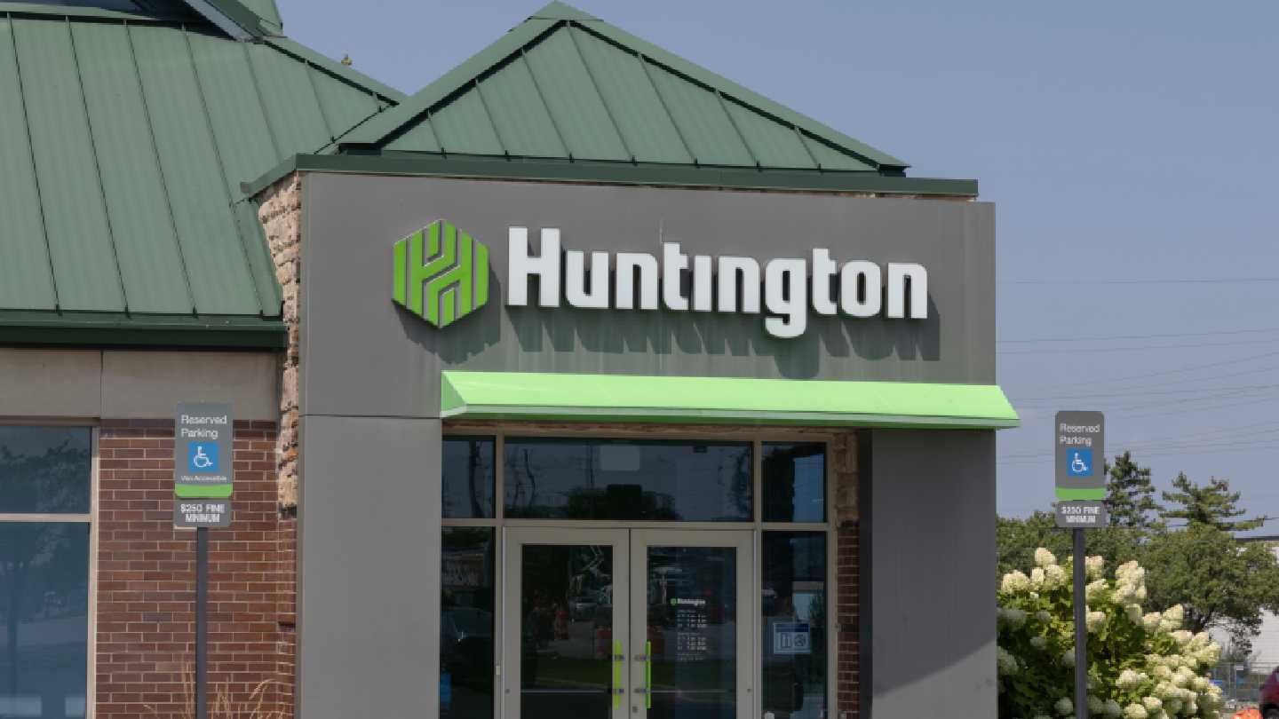 Huntington National Bank expands presence in South Carolina with new ...