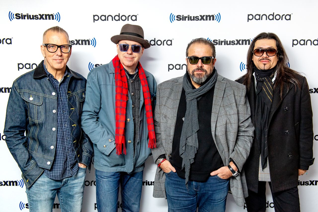 Raul Malo, frontman of Grammy-winning band the Mavericks, dies at 60