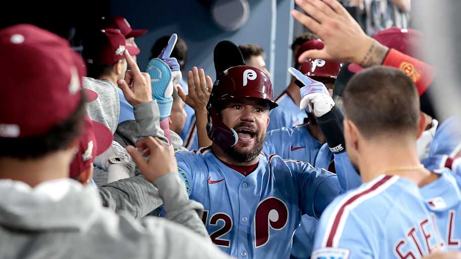 Kyle Schwarber spurns Cubs' division rival in return to Phillies