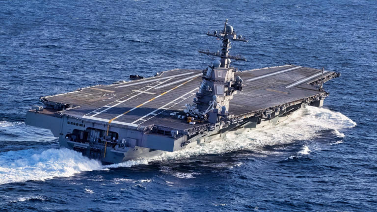 The US Navy now needs 15 years to build just 1 new Ford-class aircraft ...