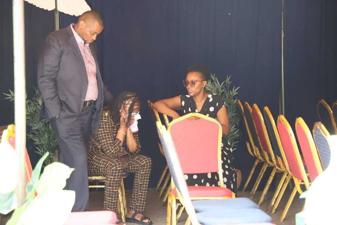 Kanze Dena breaks down after viewing late MP Denar Hamisi's body