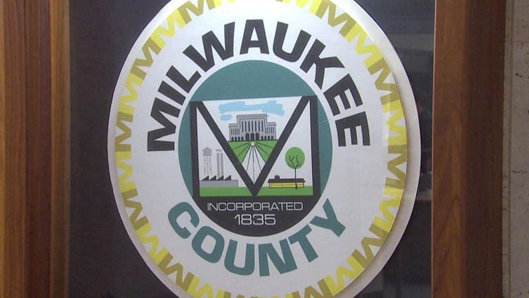 Milwaukee County warming centers, cold weather resources