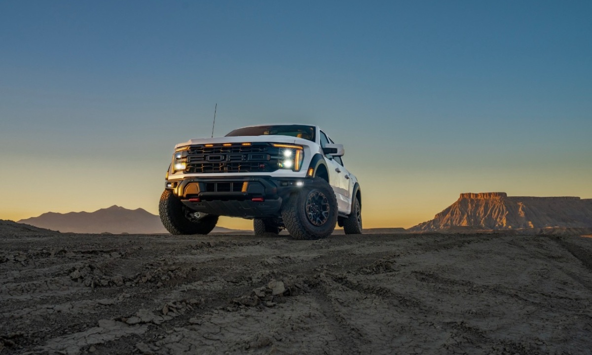 No US pickup revs higher than the V8 in the F-150 Ford Raptor R