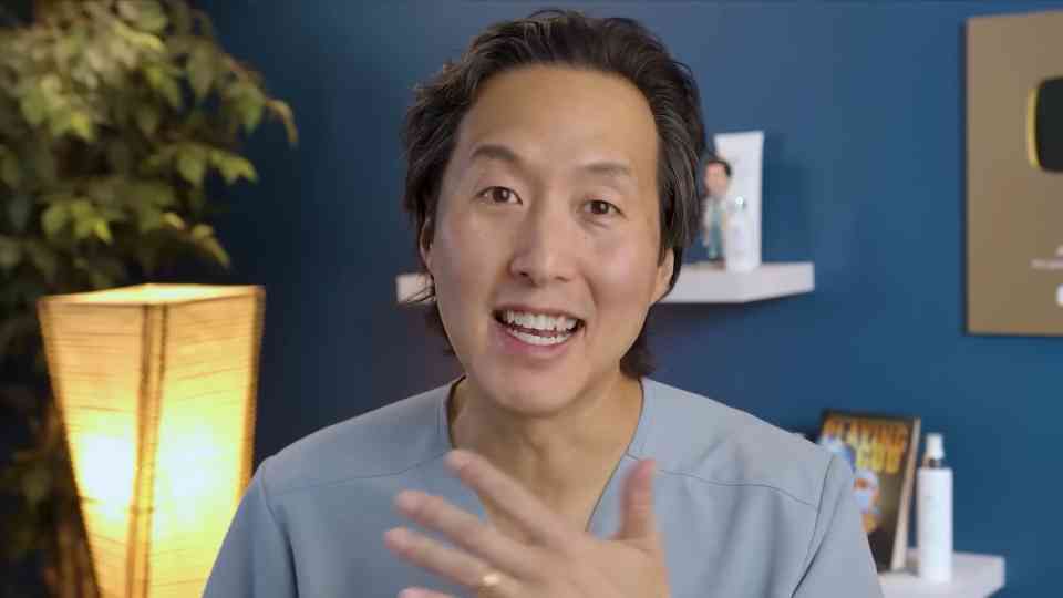 The link between plastic surgery and bullying