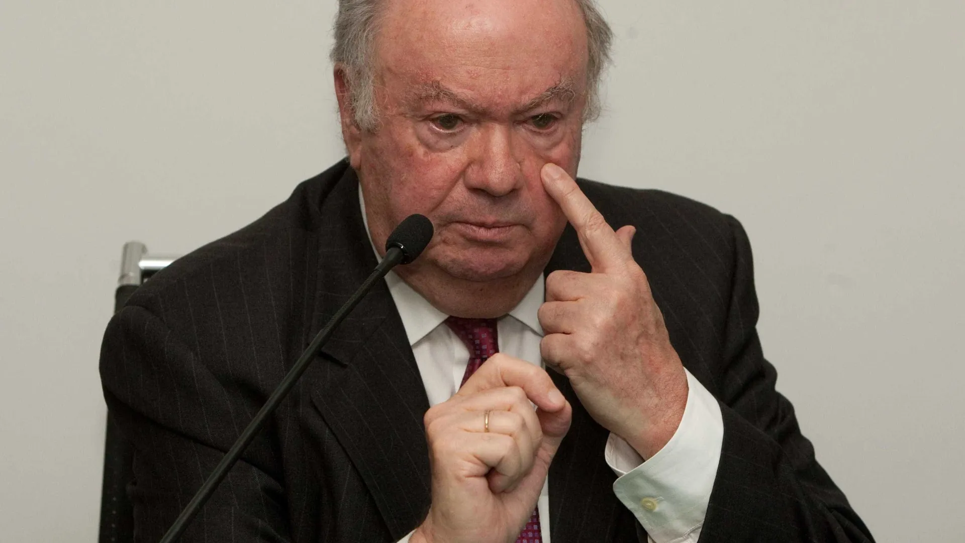 Alberto João Jardim apoiou Gouveia e Melo, mas agora admite não votar