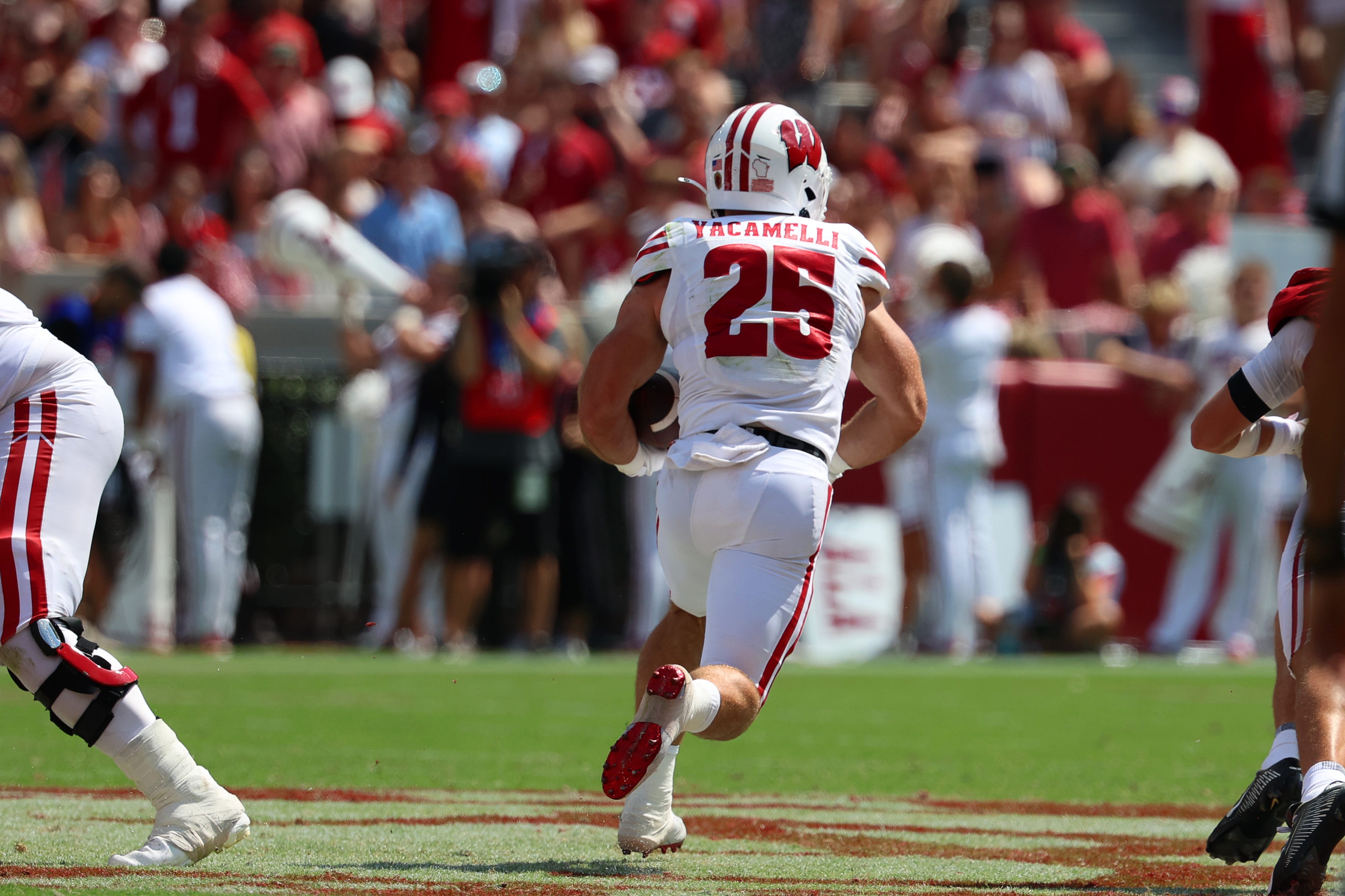 Wisconsin running back to enter NCAA transfer portal
