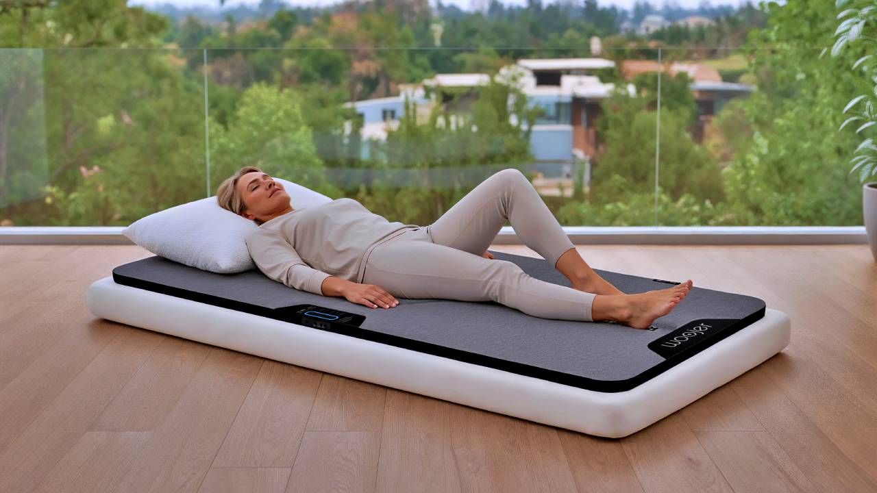 I tried Woojer’s wellness mattress topper to improve my sleep and ...