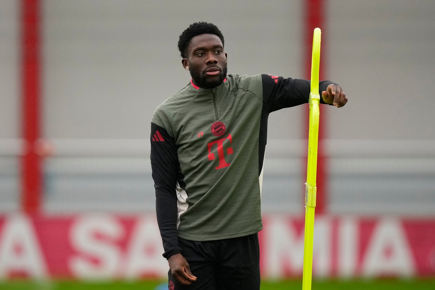 Canada captain Alphonso Davies returns to action for Bayern after ...