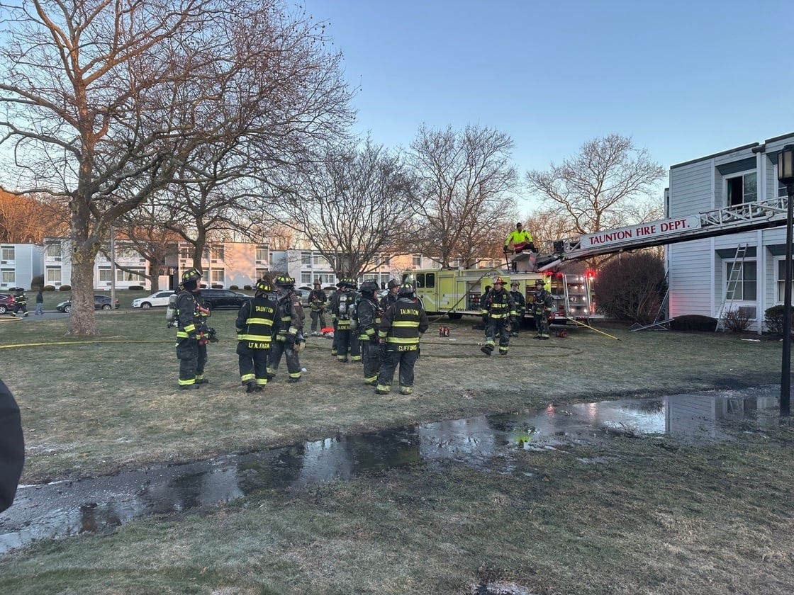 5 people rescued, 15 displaced in 'aggressive' Taunton apartment fire