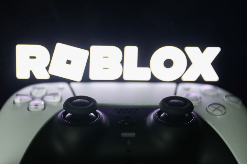 Russian kids at war with Putin over Roblox ban as 63,000 letters demand ...