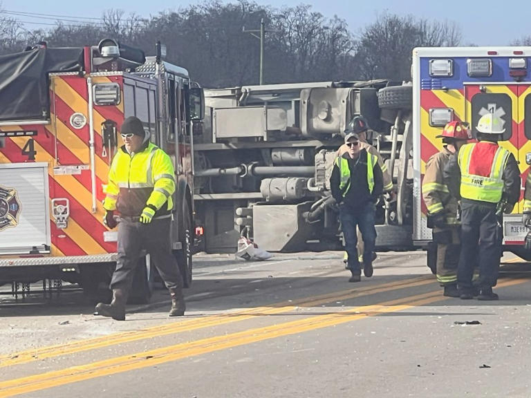 One injured following two-vehicle accident on Highway 425, 41A