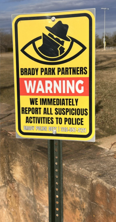 City of Brady installs neighborhood watch signs at parks