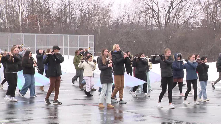 Greendale High School marching band headed to the Rose Parade