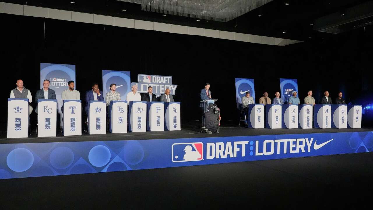 Houston Astros don't move up, have No. 17 pick after MLB draft lottery