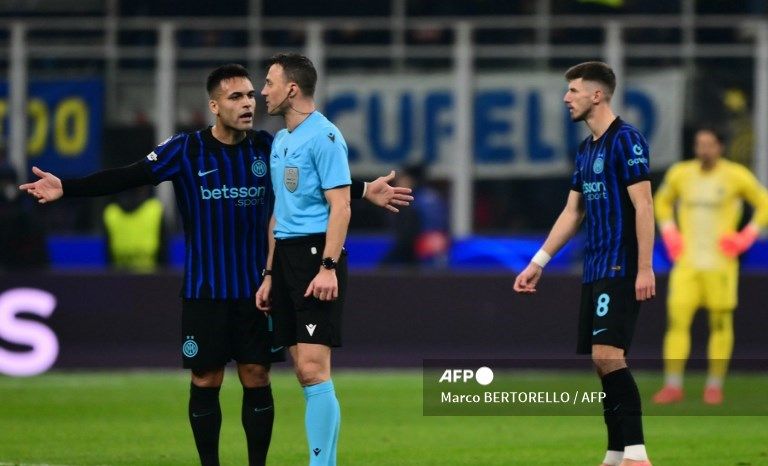 Ditarik dikit langsung jatuh, pemain sampai musuh Inter Milan kecam ...