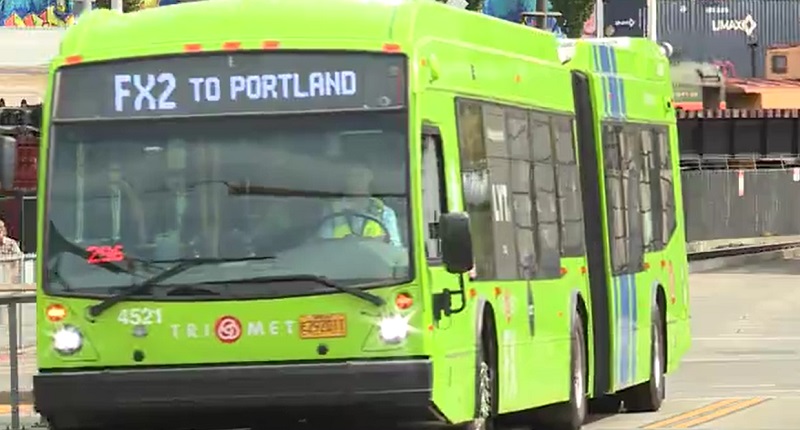82nd Avenue bus lane plans spur differing letters from Portland ...