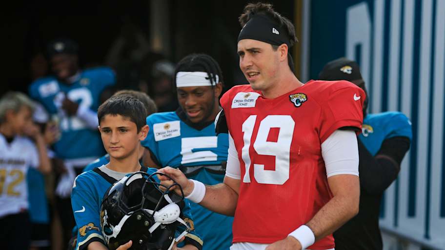 Colts intrigued by forgotten quarterback with Philip Rivers