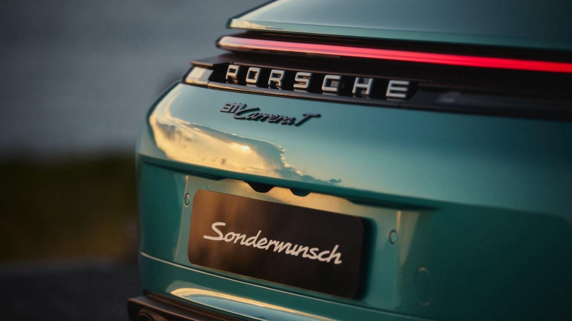 Latest one-of-one Porsche 911 Carrera T is a stunning island homage