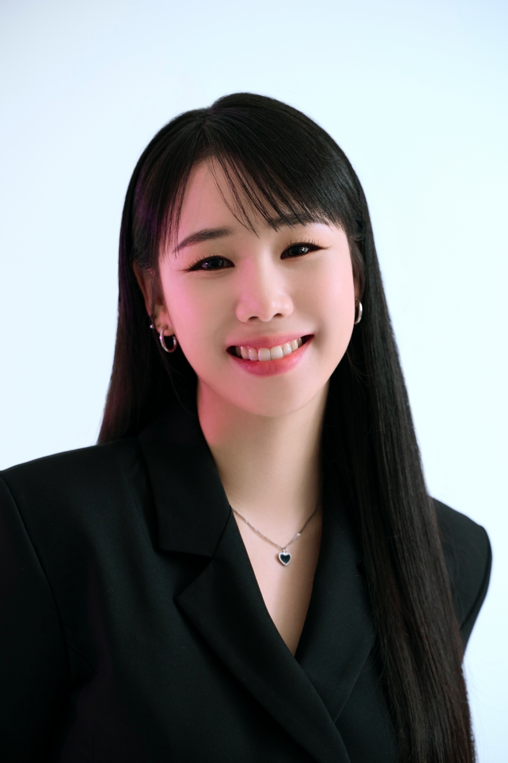 Yoo Seongeun’s remake single 'Beautiful Farewell' enters the charts!