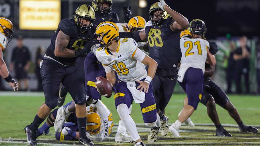 Former freshman All-American DL enters college football transfer portal