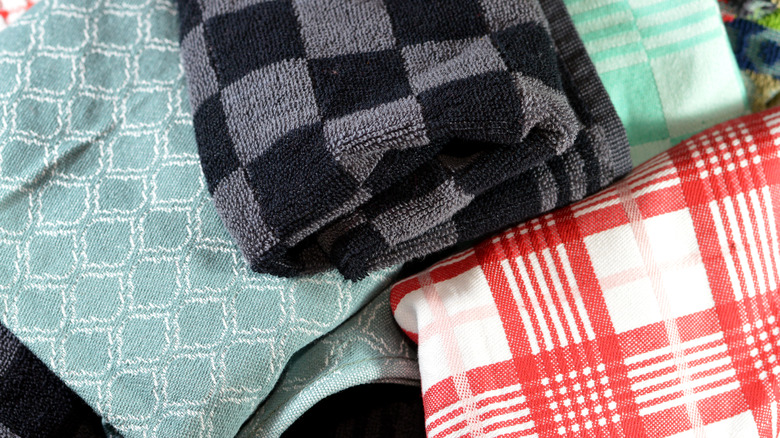 The kitchen tea towel storage solution that keeps them perfectly organized