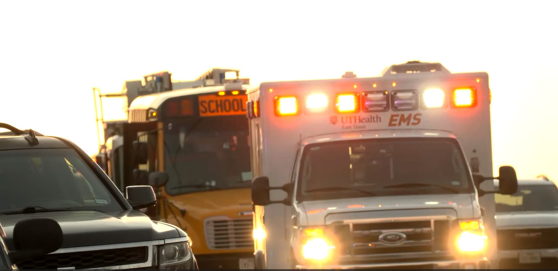Students safe following Tyler ISD bus wreck on Highway 271