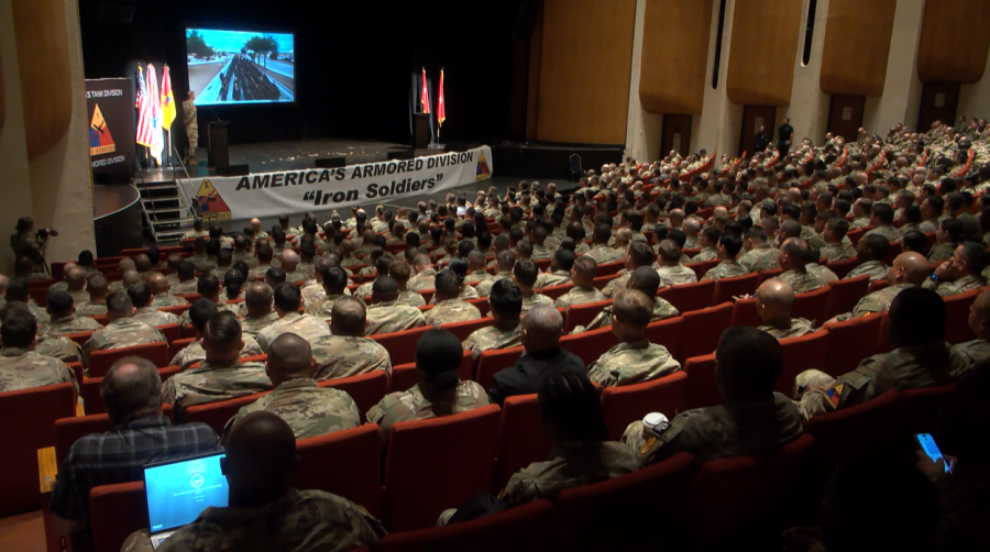 1K leaders from Fort Bliss’ 1st Armored Division gather for leadership ...