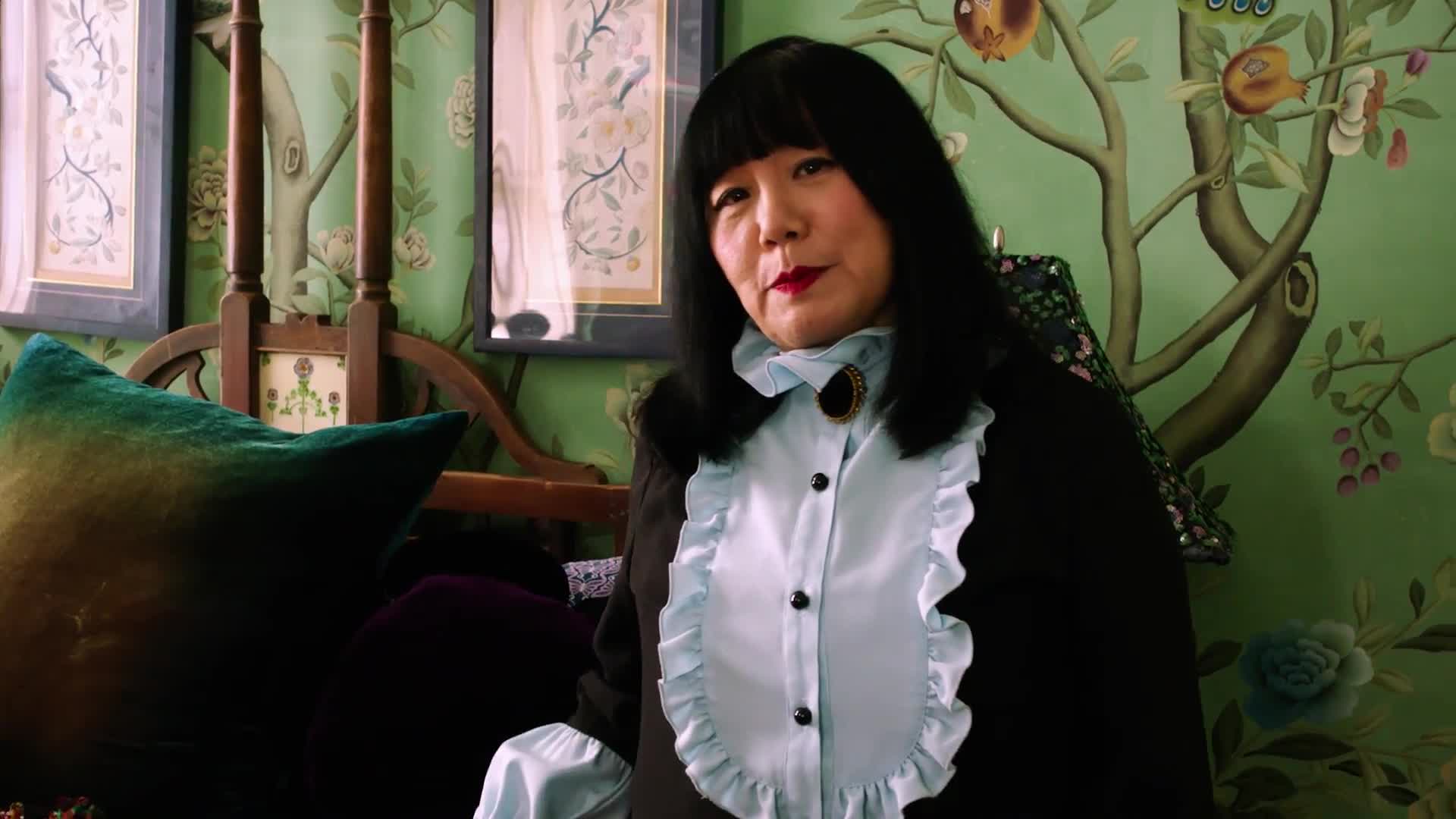 Vintage vogues and whimsical wallpaper: Step inside Anna Sui’s ...