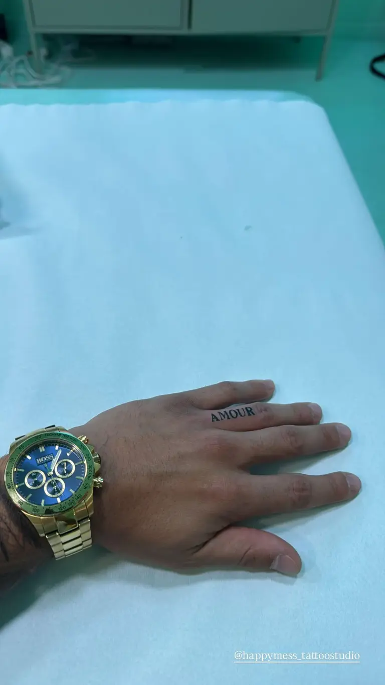 Amor fora de Secret Story: Dylan Fonte faz tatuagem igual à de... Inês ...