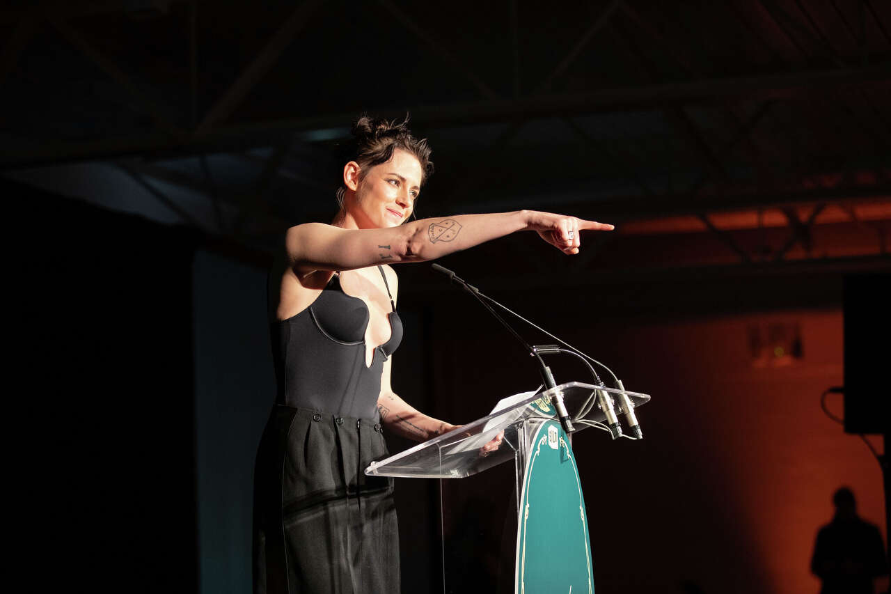 Kristen Stewart, Benicio del Toro attend swanky San Francisco event