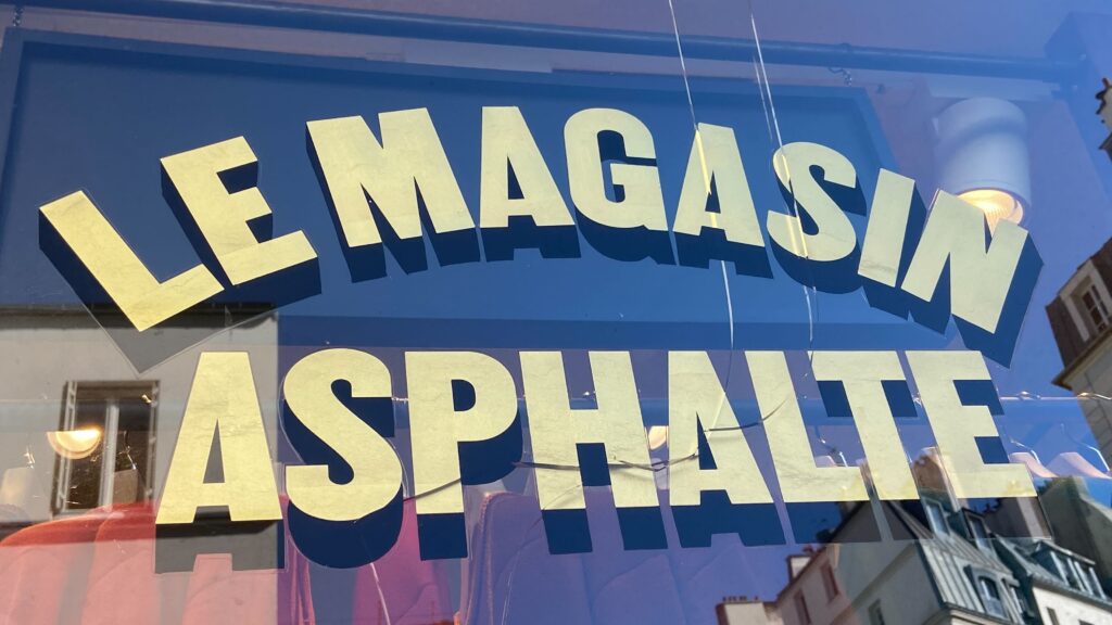 Artisans in Paris revive the old art of handpainted signs