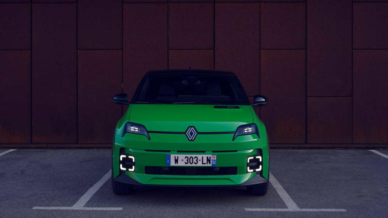 Ford partners with Renault to build small vehicles 'distinctly Ford in ...